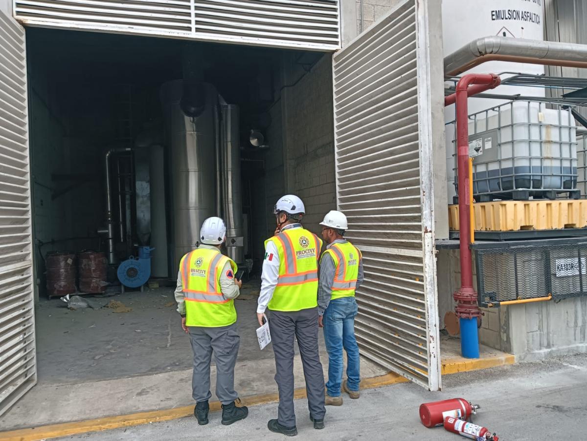 Atención a reporte de Explosión en Planta Procesadora de Asfaltos
